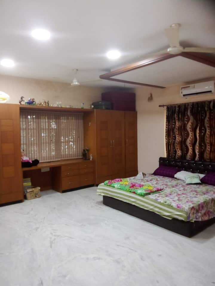 Luxury Bungalow At Pollachi - Pollachi