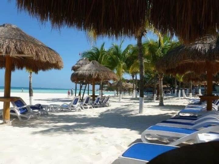 Cancun Beachfront 2 Double Beds Room - Cancún