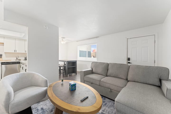 The Fringe On 32nd - Phoenix, AZ