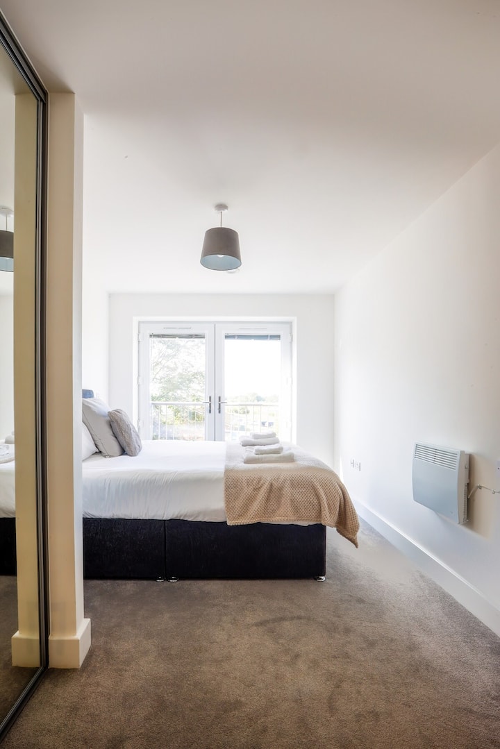 Spacious, Modern Apartment Near Bicester Village - Bicester