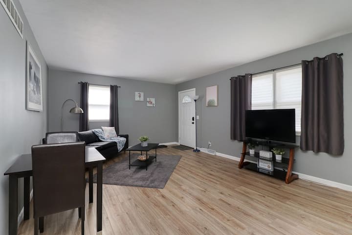 Proctor Hospital Duplex 215 - Peoria, IL