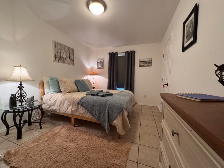 Tranquility Room Queen Bed - Hobbs, NM