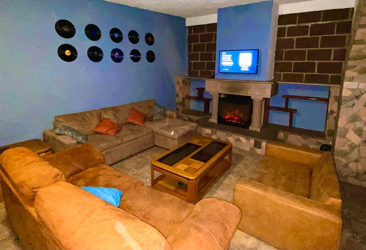 Sunset Embrace - Querétaro