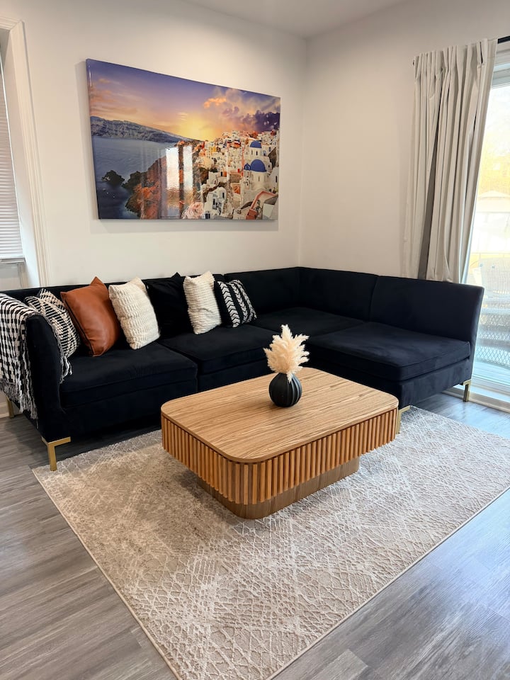 Modern Open-concept 1br – Peaceful & Convenient - Pelham Parkway - Bronx NY