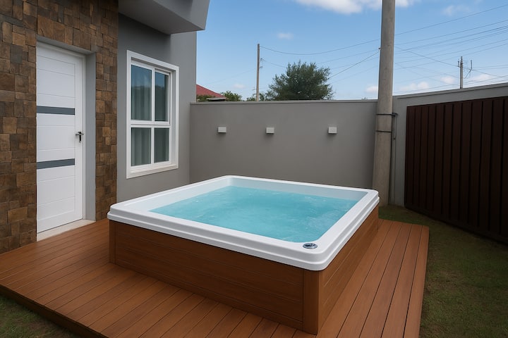 Casa Com Spa, á 3 Quadras Do Mar. - Tramandaí