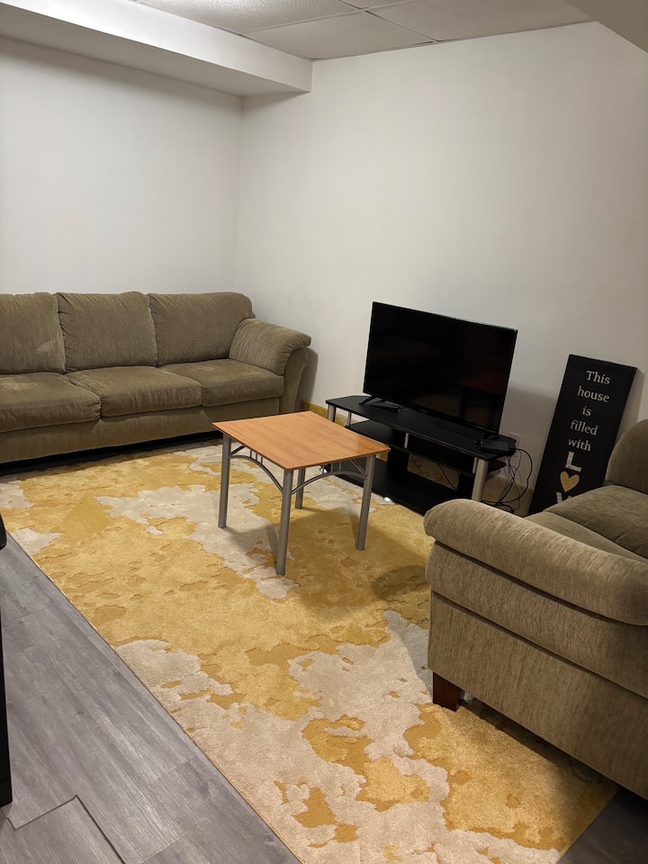 Cozy Two Bedrooms Suite
License Number: 2459875 - Winnipeg