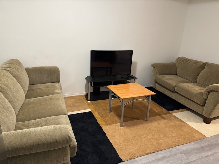 Cozy Two Bedrooms Suite
License Number: 2459875 - Winnipeg