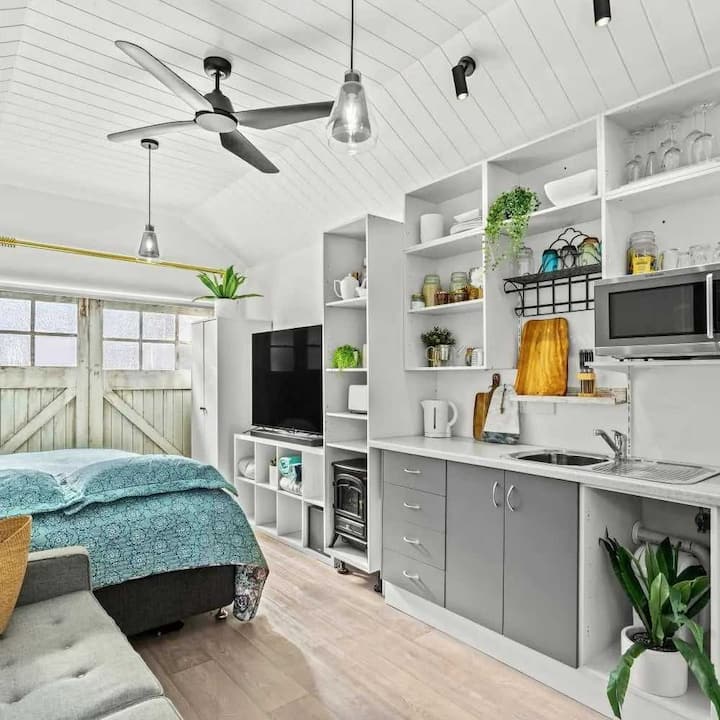 Long Jetty Tiny Home @Longjettytinyhome - Norah Head