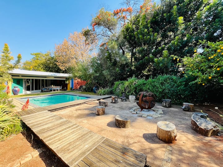 Colour Your Life 4-bedroom Haven - Pretoria