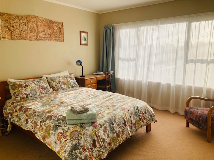 Sunny House Near Hospital - New Zealand