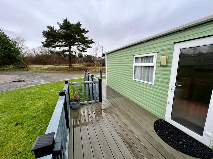 2 Bedroom 5* Lakeland Home - Carnforth