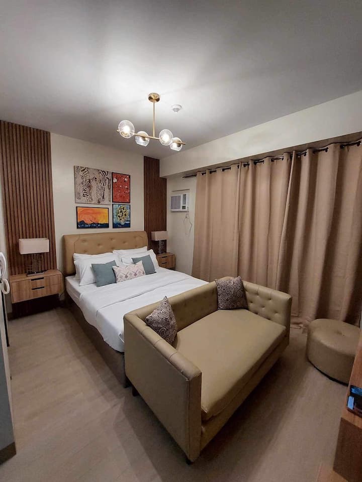 Homey Vibe At One Regis Upper East Megaworld - Bacolod