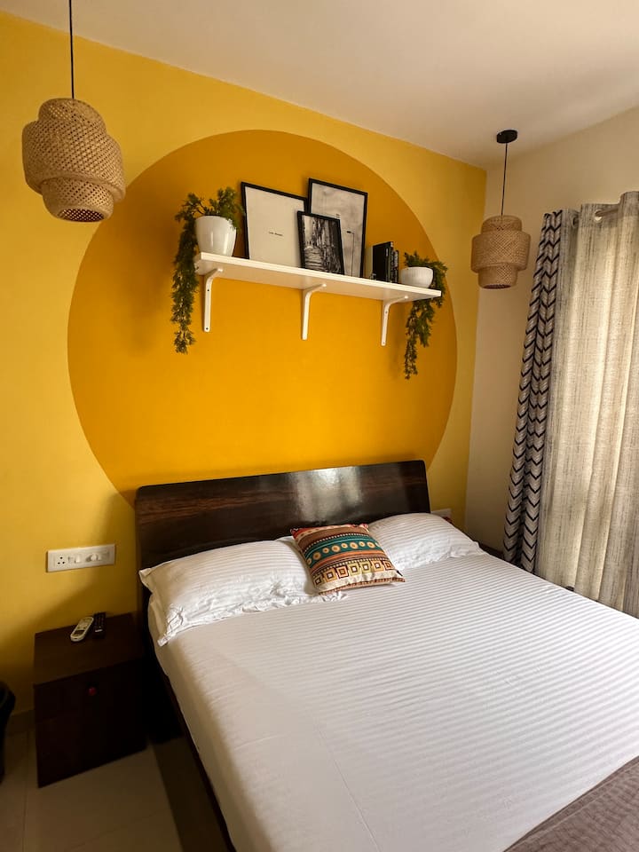 Sunflower: Pvt Studio Room In Kp. Ac Wifi Smart Tv - Poona