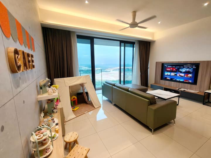 3br Family@grand Medini@legoland - Jurong East