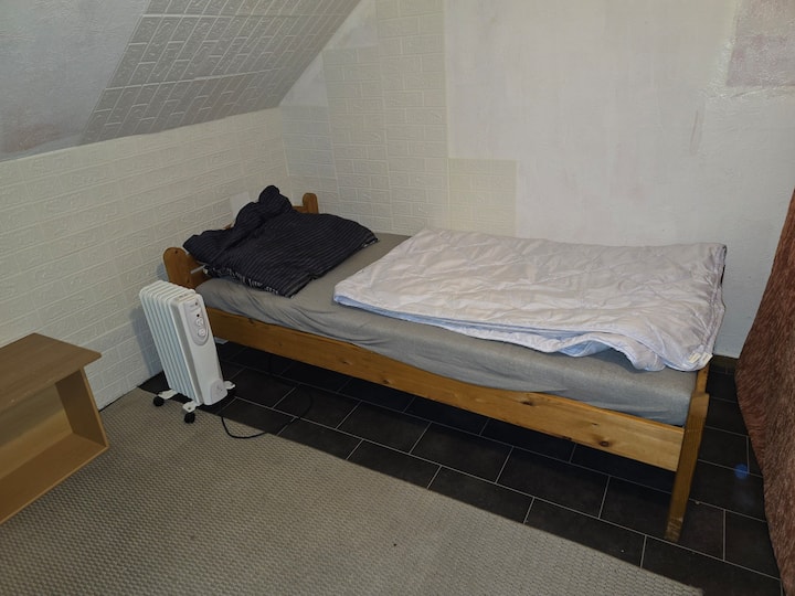 Low Budget Zimmer Nähe Düsseldorf Köln Z8 - Leverkusen