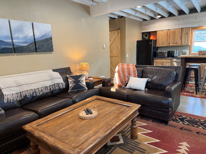 Hilltopper Hideaway - Oglebay Resort, WV