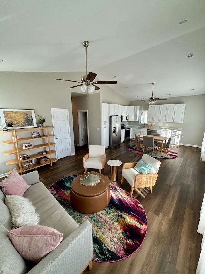 Pet-friendly Retreat - Roanoke, VA