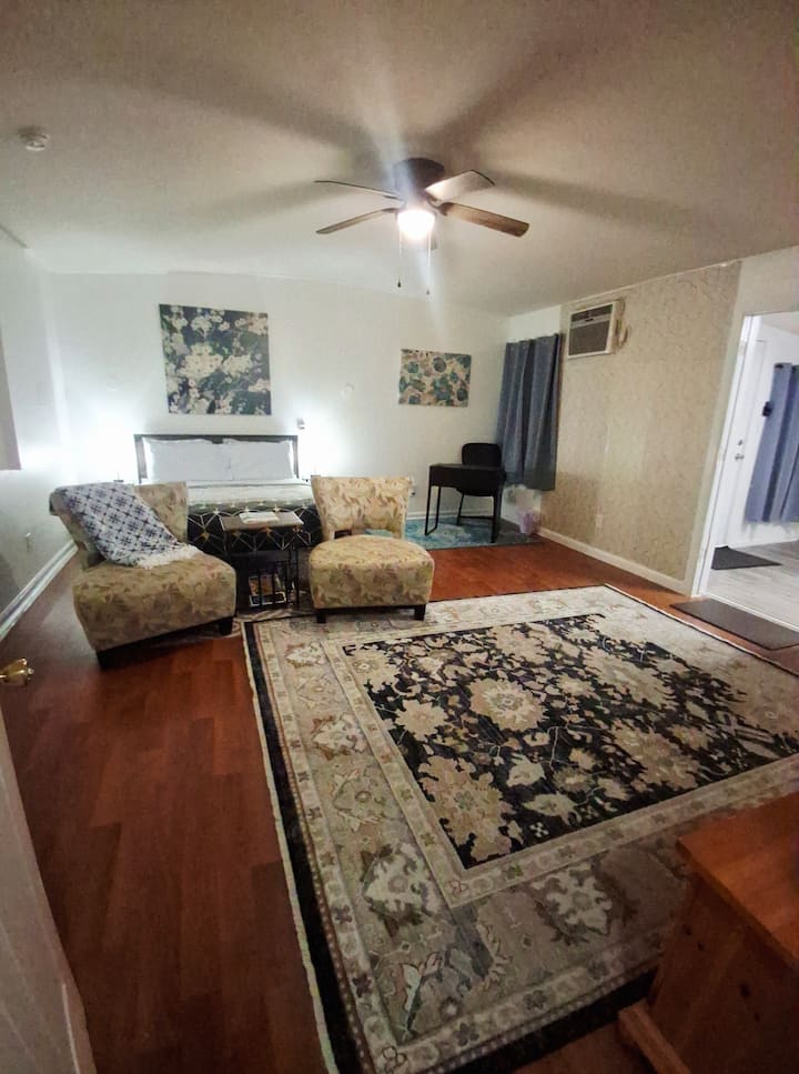 Studio Close To Outlet Mall, River, Hospital - San Marcos, TX