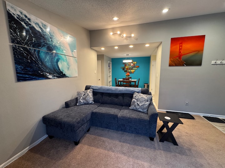 Cozy Condo In Quiet Neighborhood Near Everything! - Greenwood, IN