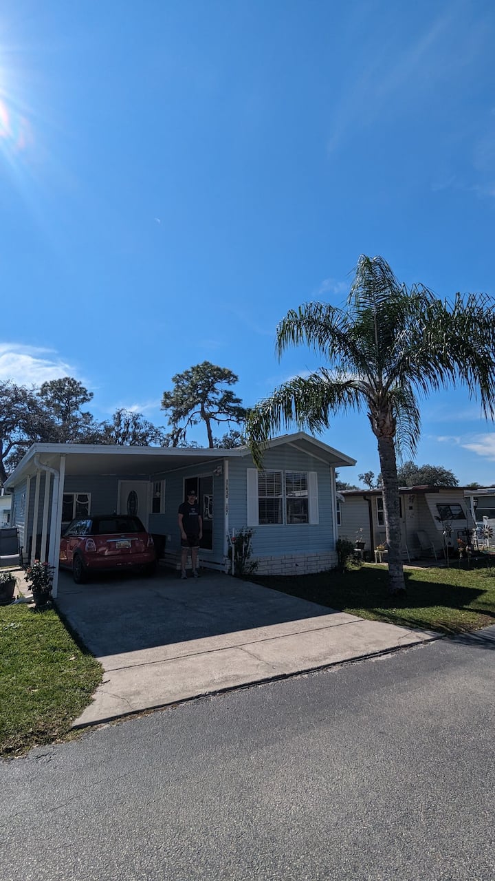 Florida Getaway
Winter Cottage.
No Smoking/no Pets - Hillsborough River State Park Campground, Thonotosassa