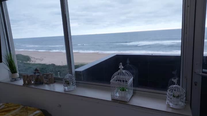 Breezy Seaview On The Beach - Amanzimtoti