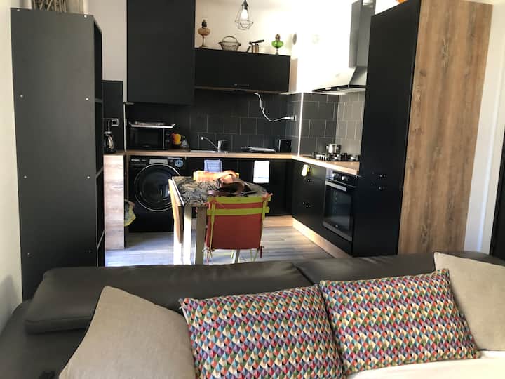 T2- 40m2. Centre-ville-parking-privé. Calme - Ajaccio