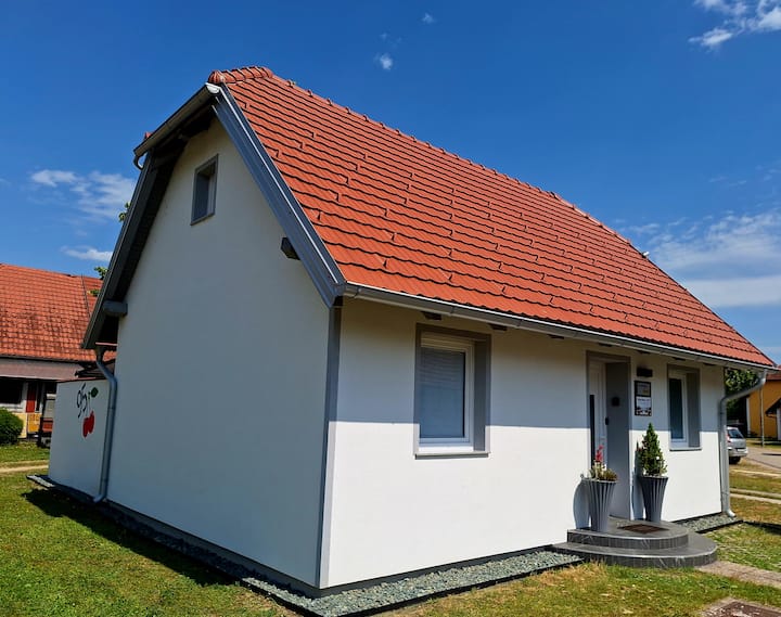 Cherry House, šT.95 - Dobova