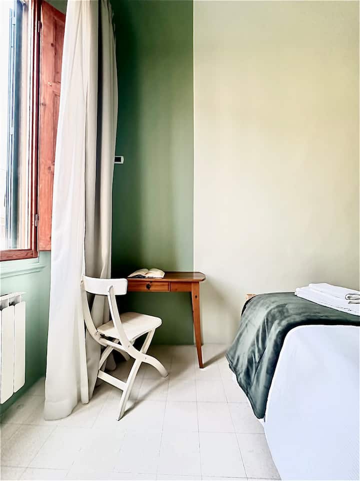 Raffaelli Rooms Travel Florence & Cls San Frediano - Florence