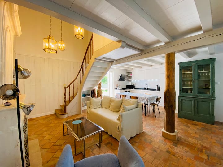 Maison De Charme Au Coeur Du Village - La Couarde-sur-Mer