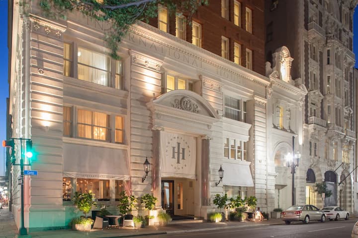 King Room At International House New Orleans! - New Orleans, LA