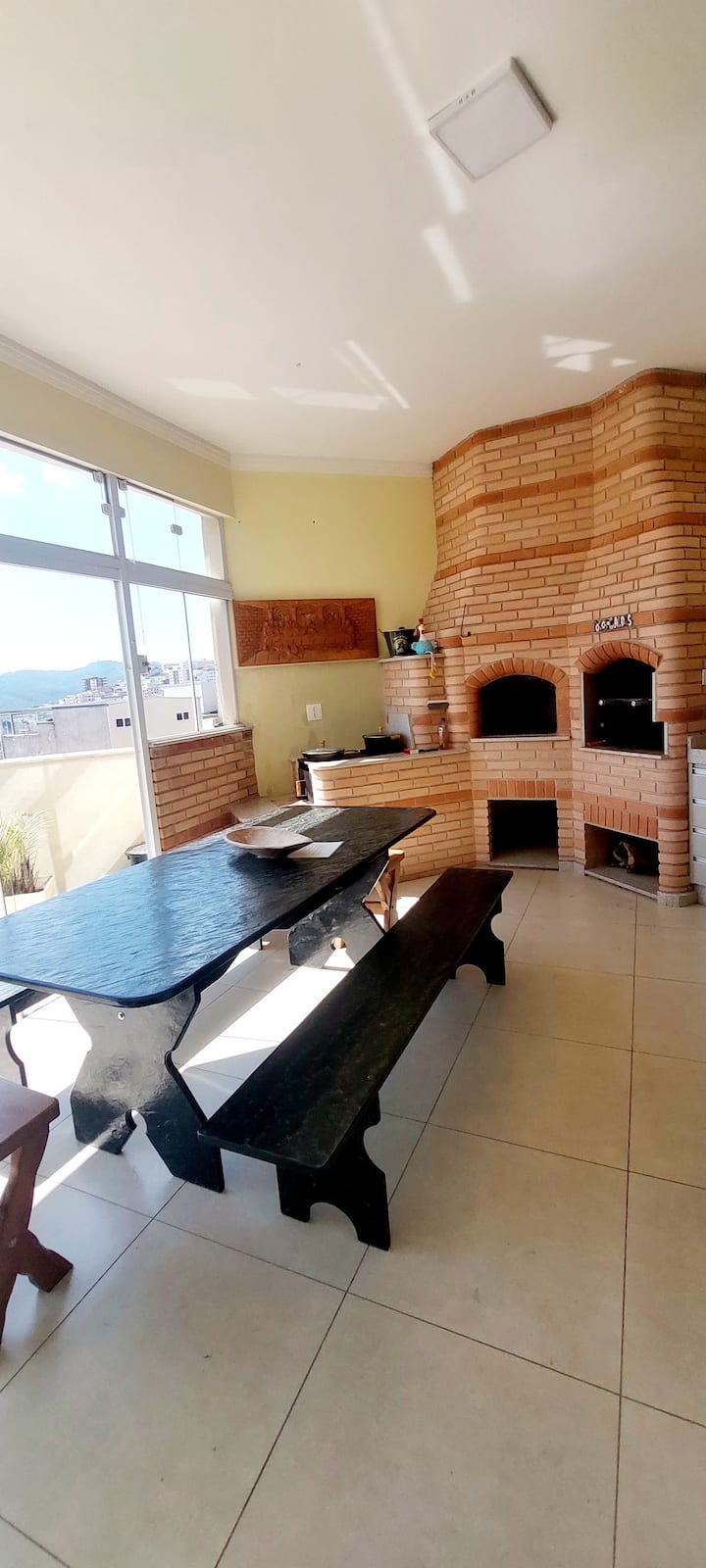 Apartamento Grande Com 4 Quartos E áRea Gourmet! - Poços de Caldas