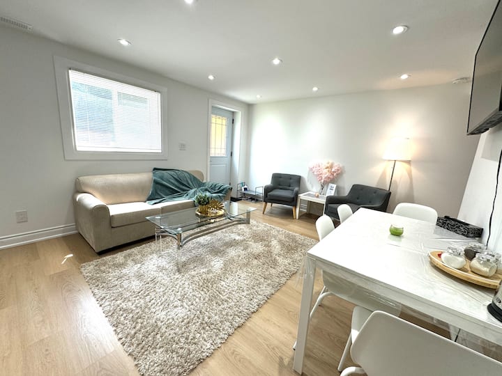 Cozy, New 2bedroom,walkout Bsmt Apt, Free Parking - Vaughan