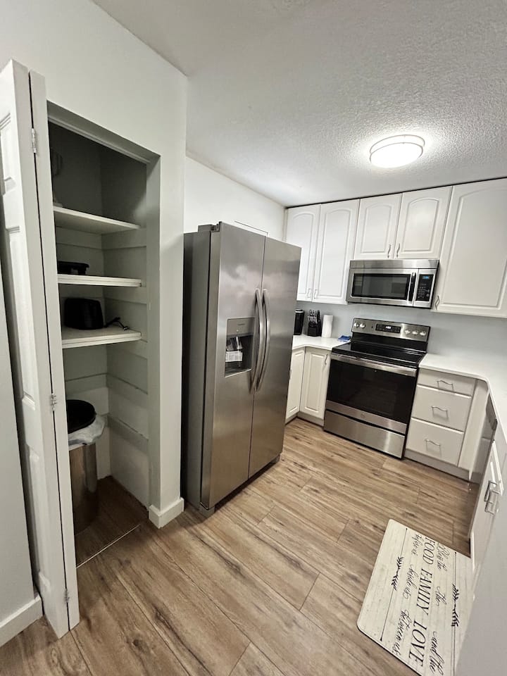 Spacious Ground Level Condo - フォート・ウォルトン・ビーチ, FL