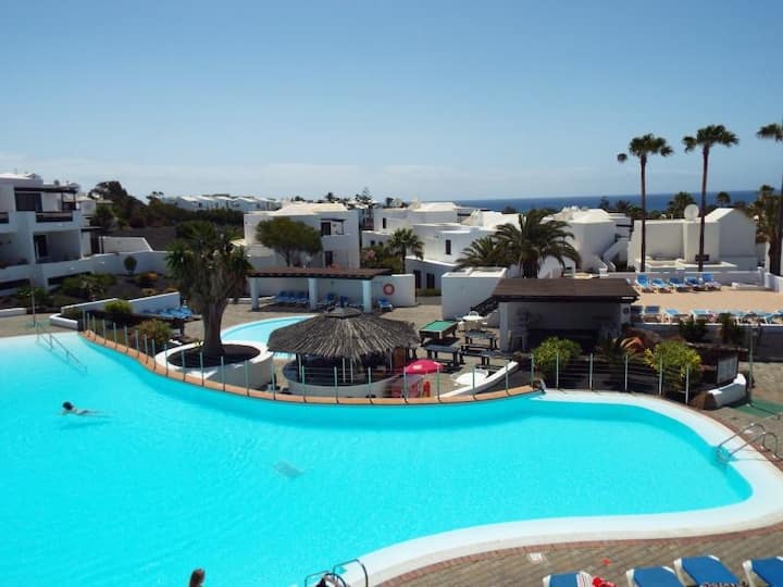 One Bed In A Great Location - Costa Teguise
