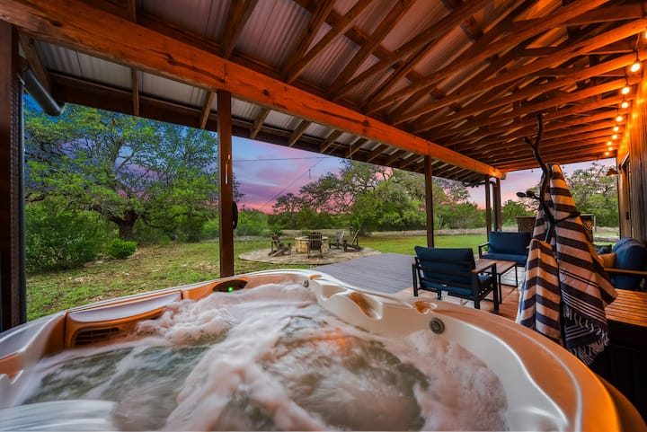 Hot Tub, Fire Pit, Casita On 5-acre Retreat! - Driftwood, TX