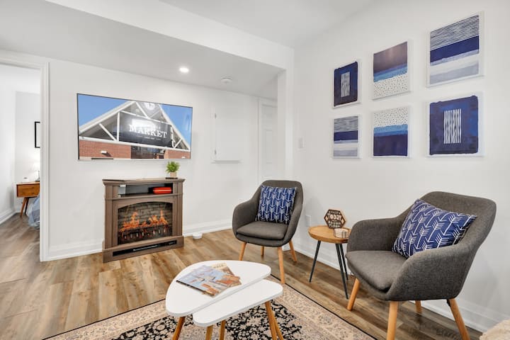 Santorini Suite: Private Modern Apt 2bd+office Dtk - Waterloo