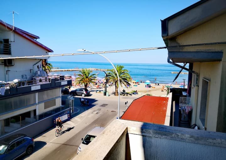 Appartamento Fronte Mare - Martinsicuro