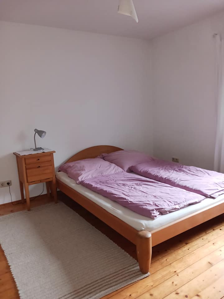 Schlichtes, Helles Zimmer Mit Küche Und Bad - Rosenheim