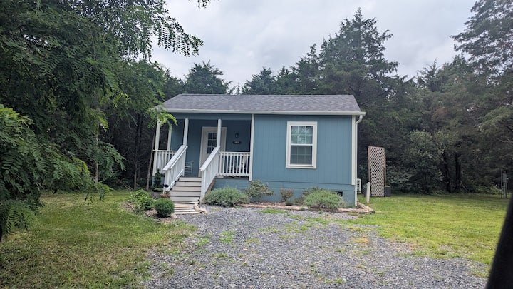 A Cabin Hideway - Strasburg, VA