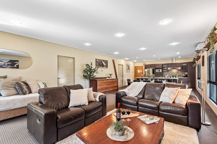 2br Chalet L Gym L Indoor Pool L Tennis L Wifi - Perisher Ski Resort