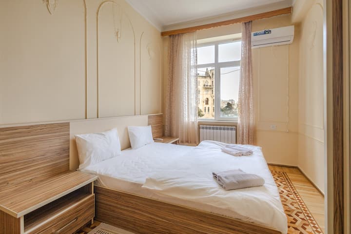Old Town - Cosy Apartment In Excellent Location! - Bakú