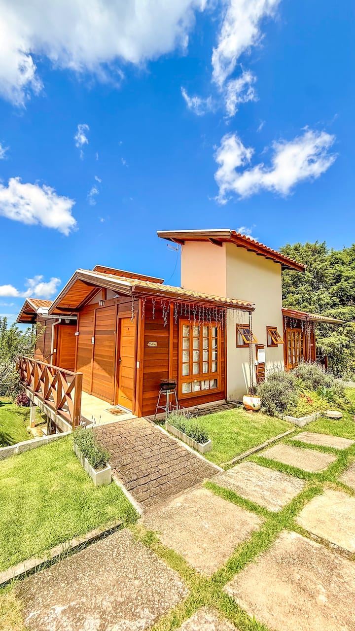 Chalet + View + Garden + Fire Pit + Pet + Cjordão - Campos do Jordão