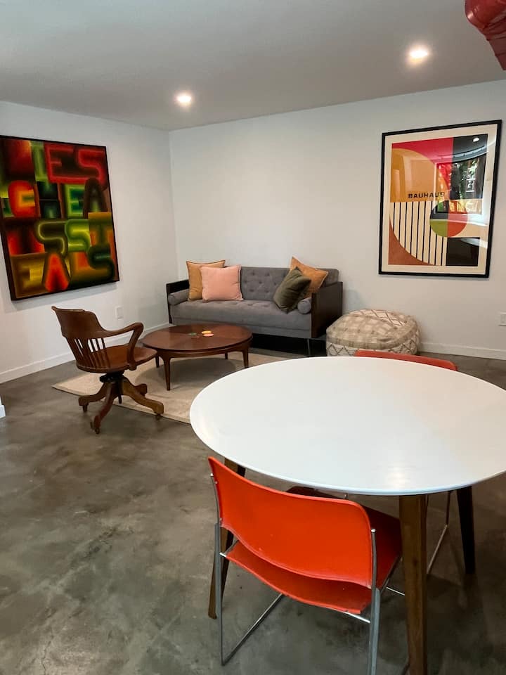 Beautiful + Stylish Apartment - 아이오와시티