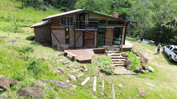 Linda Cabana Rústica Com Cachoeira! - Garopaba