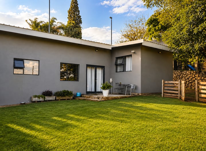 #4,2 Bedroom Entire Unit Water Backup Supply Wifi - Johannesburg