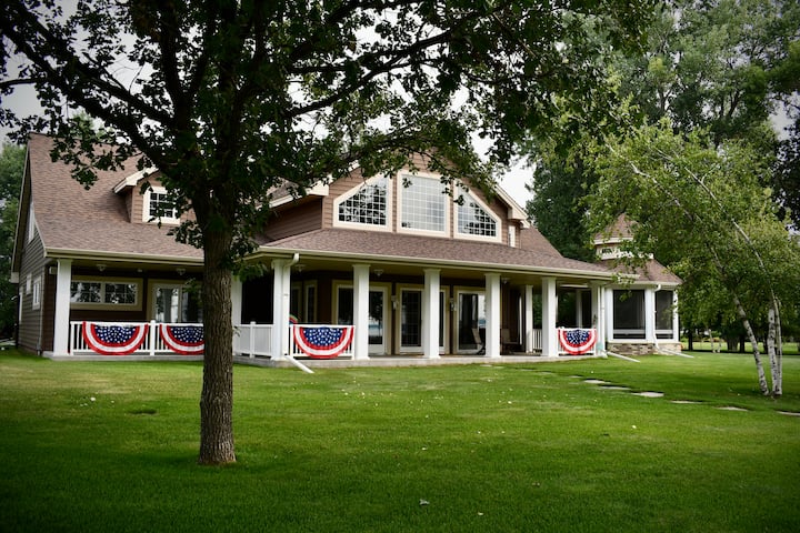 Luxury On Ottertail Lake With Hot Tub & More - Rush Lake, MN