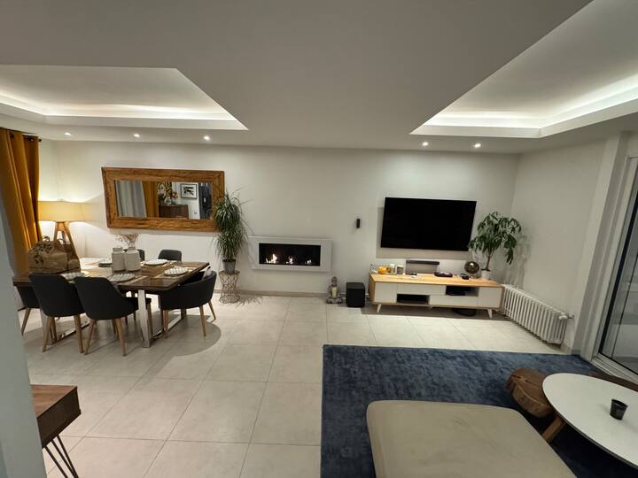 Maison Familiale 17’ Paris - Île-de-France