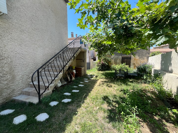 Appartement Avec 3 Lits, Jardin, Parking, Clim - La Fare-les-Oliviers