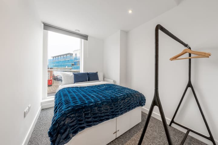 Edgware Ideal Accommodation - Watford