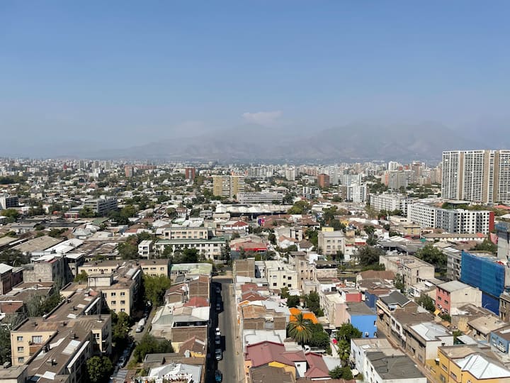 Dpto. A Pasos De Providencia Y Metro Santa Isabel - Santiago (Chile)